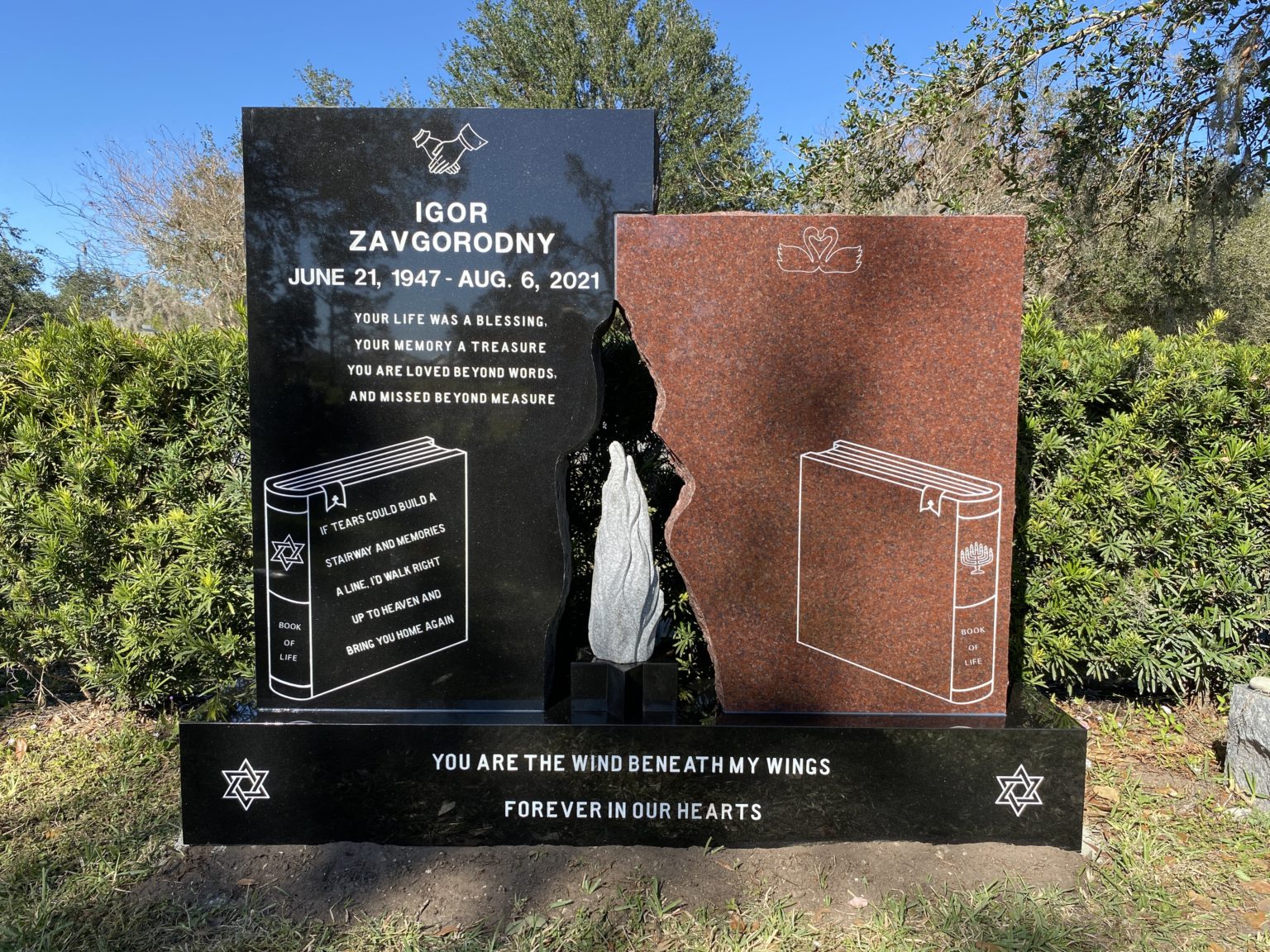 Monuments,headstones,Bronze,Granite,Cremation memorials,Signs